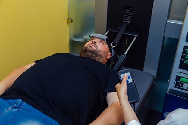 Exploring Spinal Decompression Therapy in Dallas with DRX9000